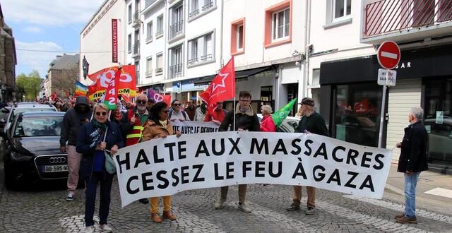 À Lorient, environ 200 personnes mobilisées pour demander un cessez-le ... À Lorient, environ 200 personnes mobilisées pour demander un cessez-le ...
