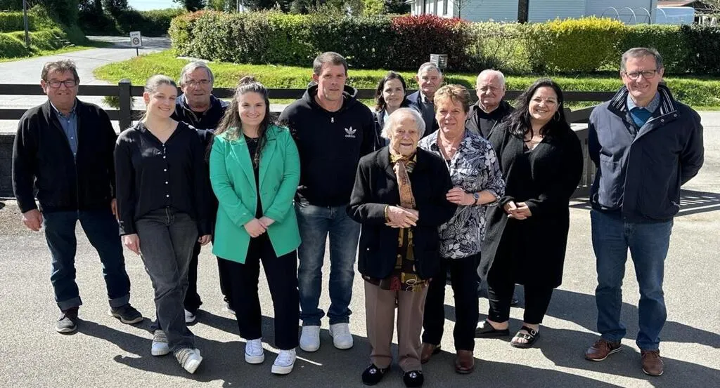Plusquellec. La doyenne Thérèse Cornec, dévoile ses souvenirs - Saint ...
