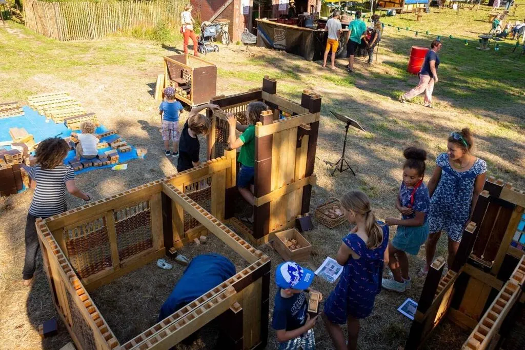 Quimperlé. Construction d’un château fort et spectacle vivant, lundi 29 ...