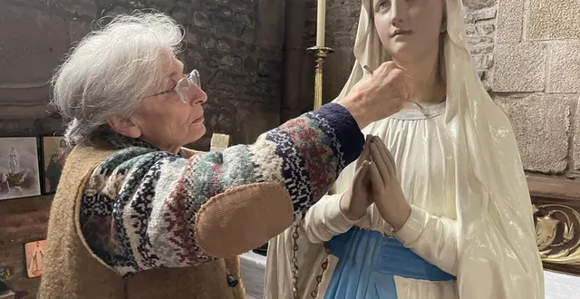 Elle mesure 1,70 m d’argile : une statue de la Vierge restaurée à Vire ...