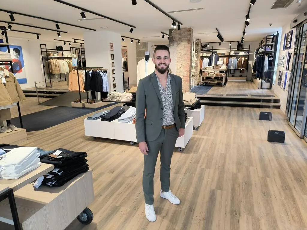 À Laval, Devred 1902 qui habille l’homme « de 19 à 90 ans » arrive sur ...