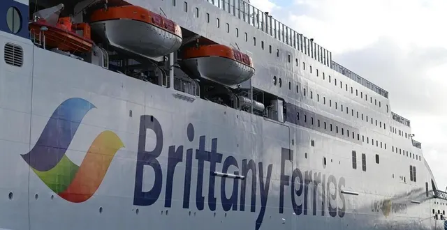 Une nouvelle liaison maritime dédiée au fret s’ouvre entre Cherbourg et l’Irlande . Sport ...