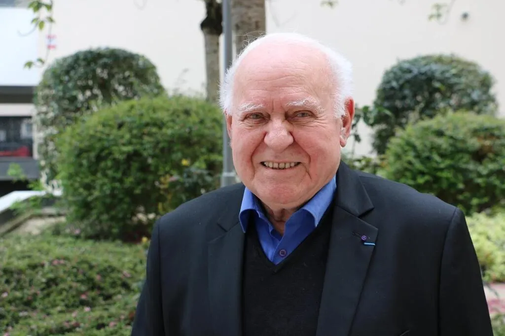 « Il faut dire l’histoire telle qu’elle est »: Roger Poitevin, combat d ...