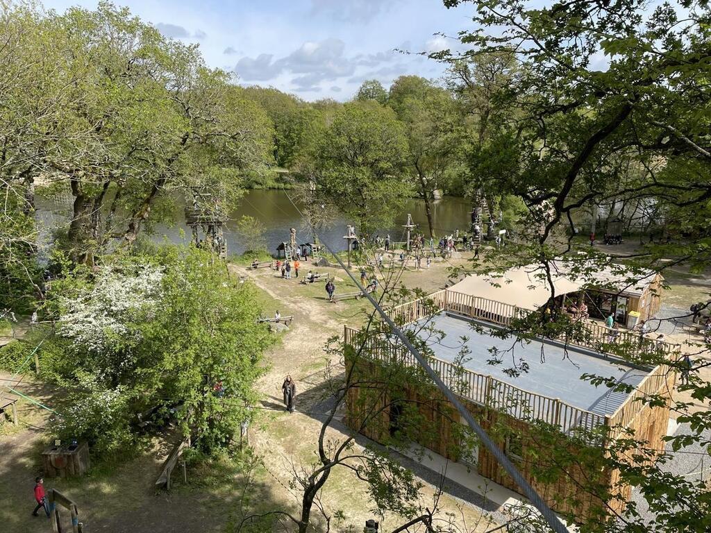 Grimpe, équilibre, force… Immersion au sein du plus grand parc d ... Grimpe, équilibre, force… Immersion au sein du plus grand parc d ...
