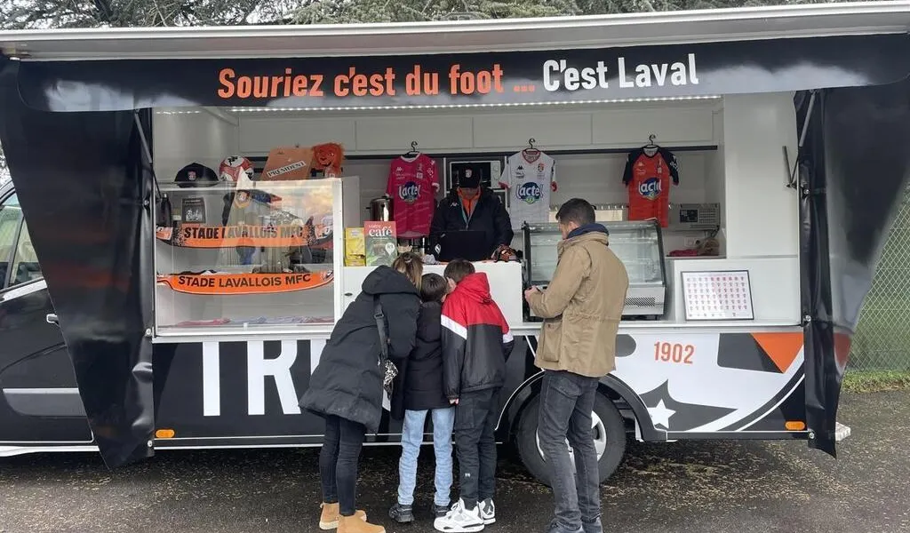 Le Stade lavallois lance son « foot truck » pour aller à la rencontre ...