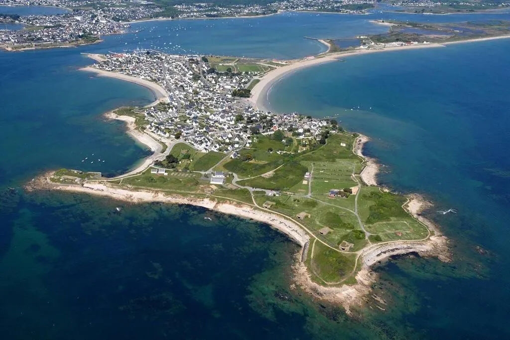 Cette fragile presqu’île, près de Lorient, est un des plus beaux sites ...