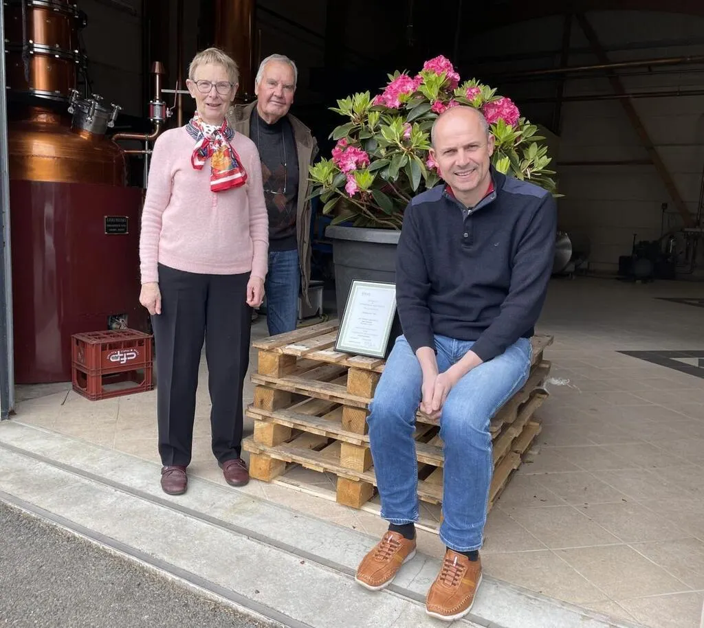 À Plomelin, un rhododendron nommé Eddu, comme le whisky ! - Brest ...