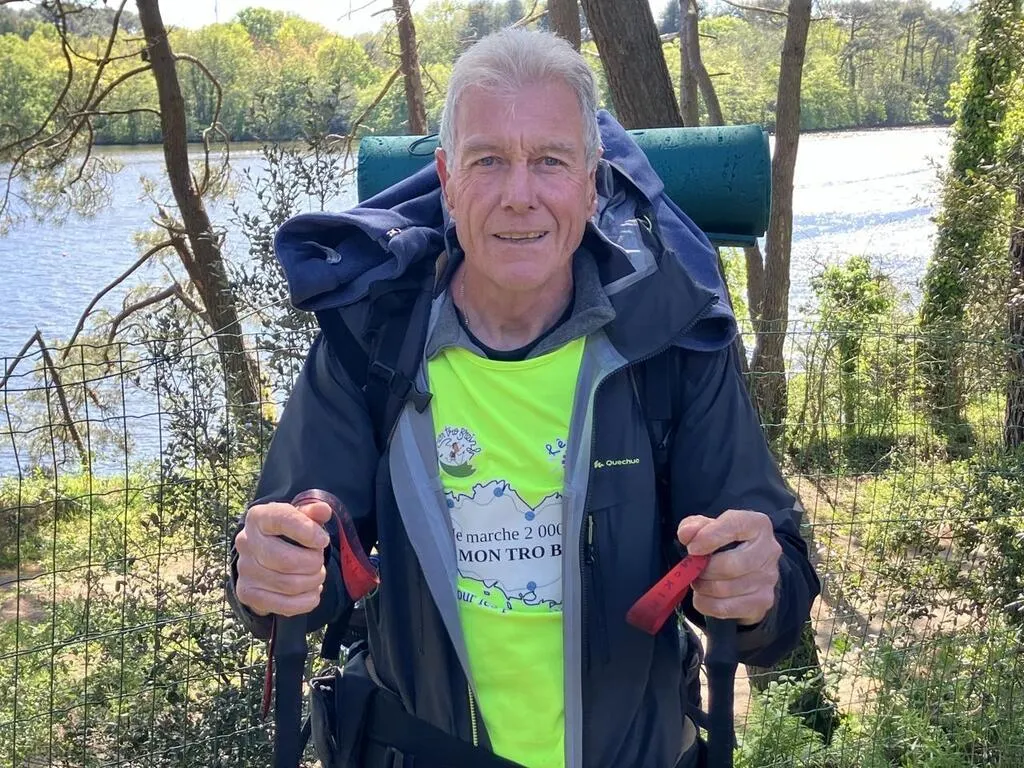 Ce Breton réalise 2 000 km à pied pour réaliser les rêves des enfants ...