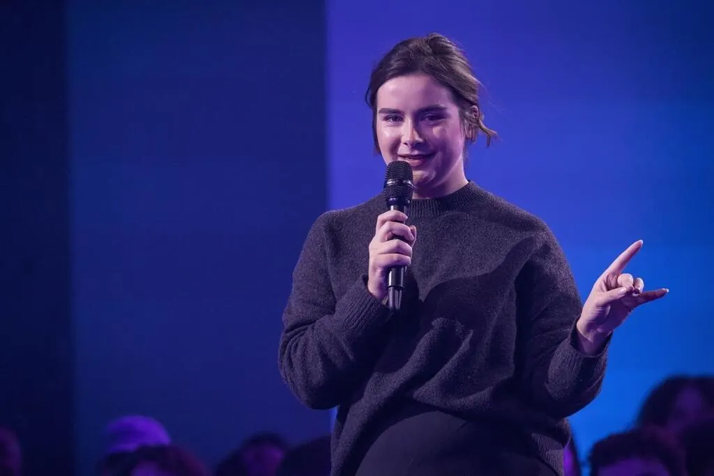 Lou-Anne Protin : « Parler de la mort de mon père sur scène, c’est pour ...