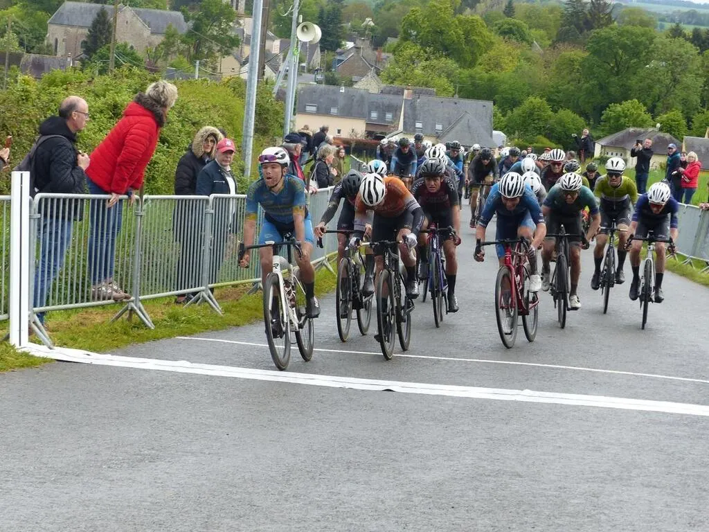 Cyclisme. Open 1 à Tréal. Le sociétaire du VCP Lorient Ferdinand Perrin ...