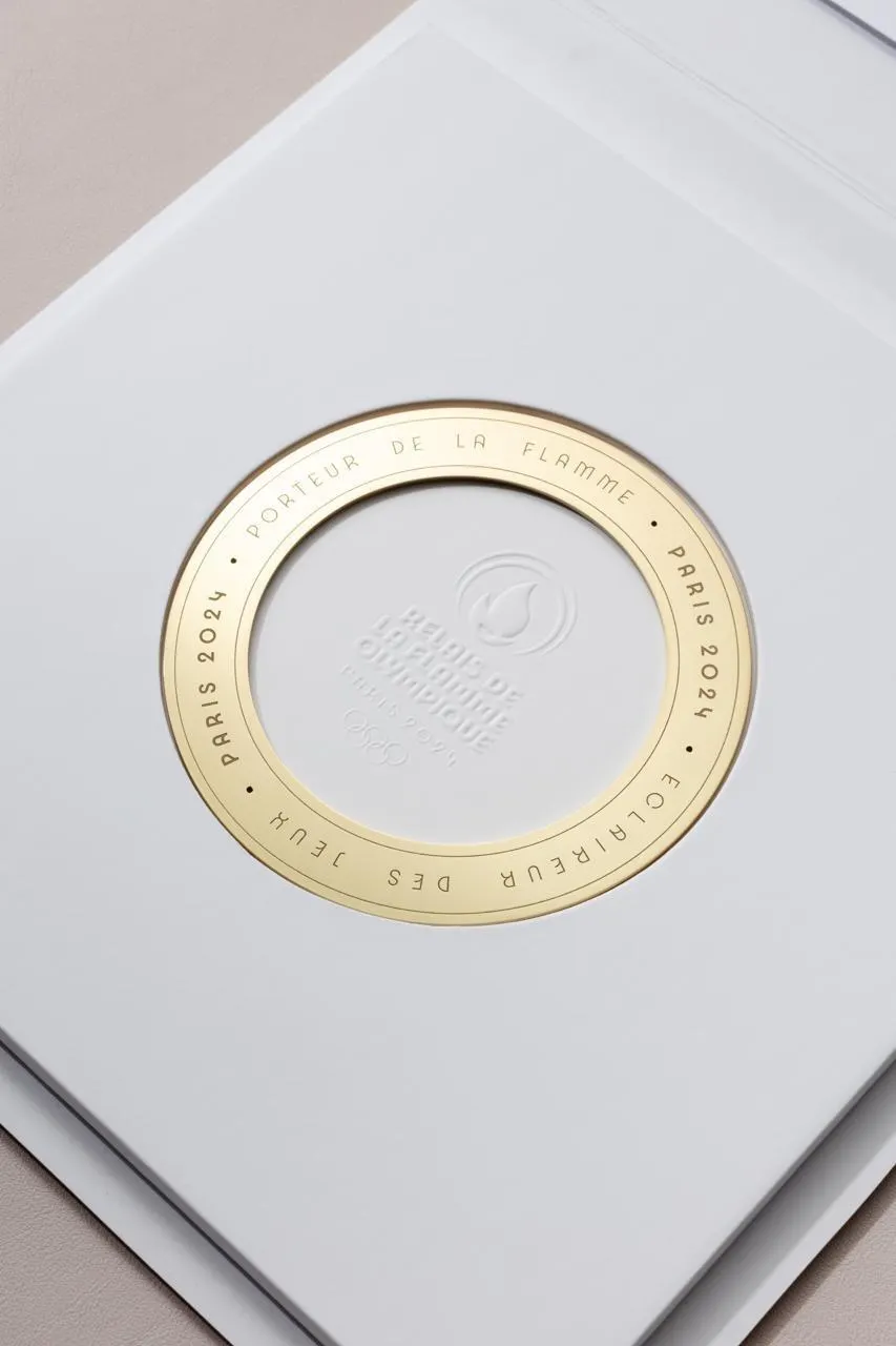 JO 2024. Qu’est-ce que « le cœur de la torche », le cadeau remis aux 11 ...