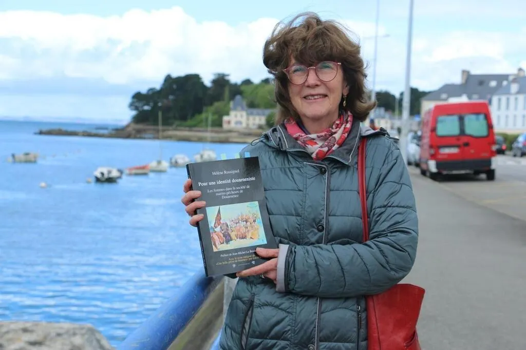 Grève des sardinières de 1924 à Douarnenez : elle met la main sur un ...