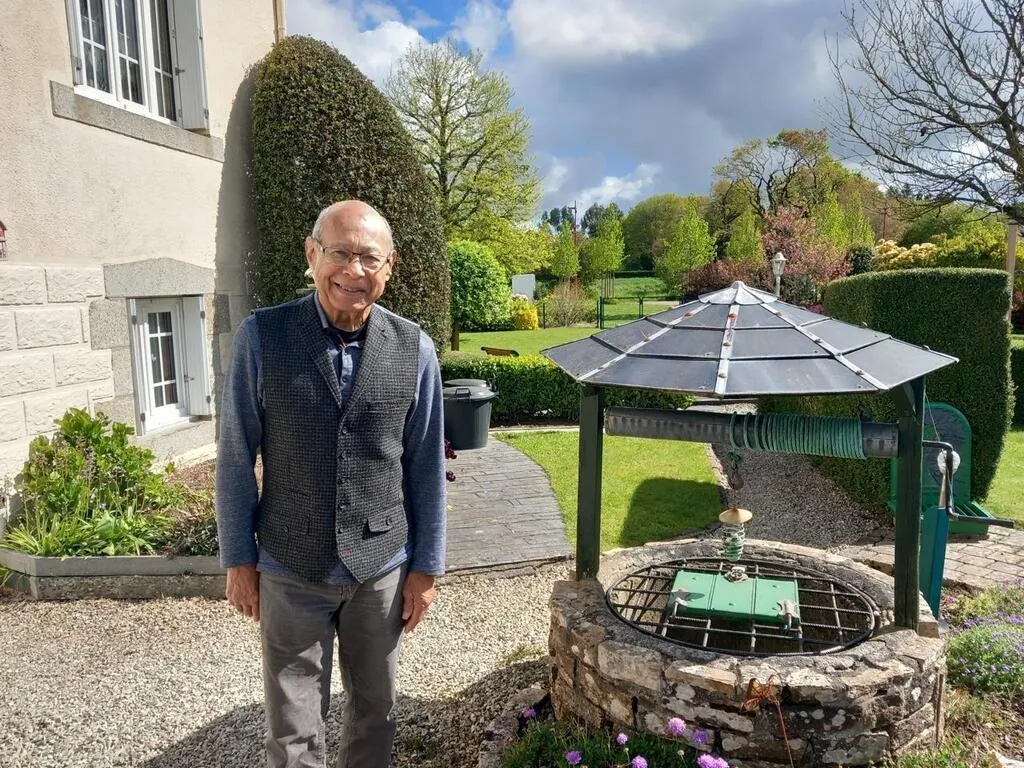 Malgré son nom français, Pierre Le Roy est un retraité anglais très ...