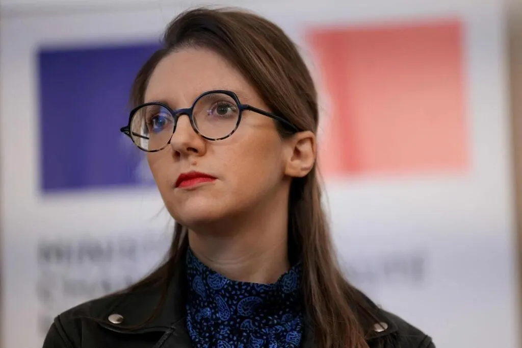 « Devoir de visite » des pères : un débat « nécessaire » selon Aurore Bergé - Cherbourg.maville.com