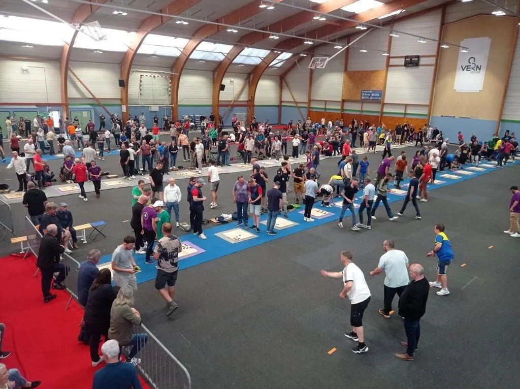 À Vern-sur-Seiche, 240 équipes au concours de palets du 8 mai - Saint ...