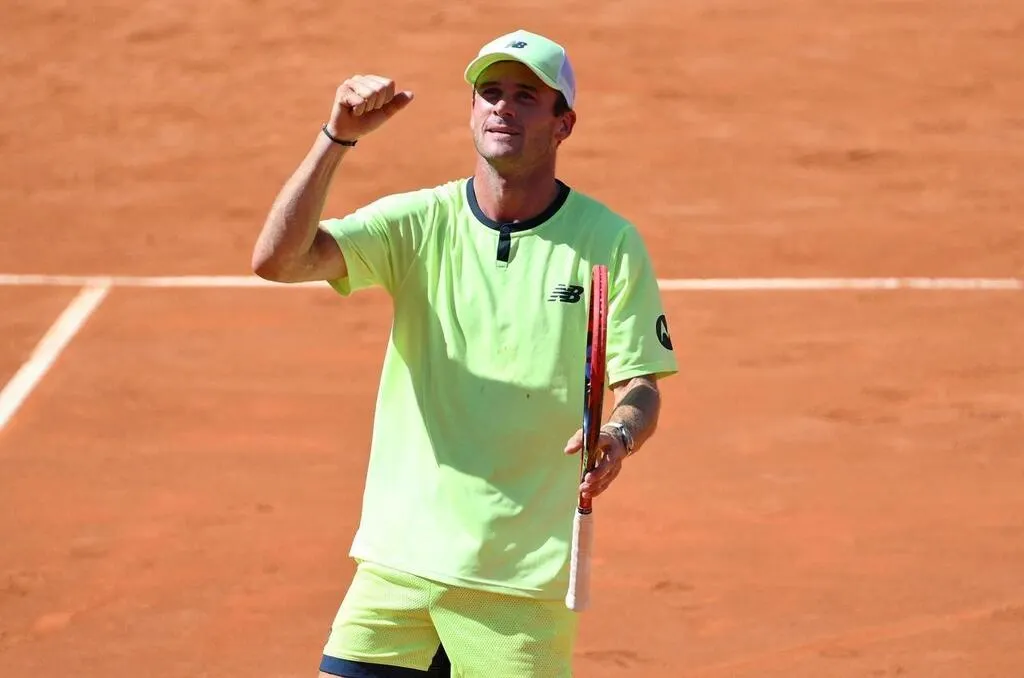 Masters 1000 - Rome. Tommy Paul surprend Hubert Hukacz et file en demi ...