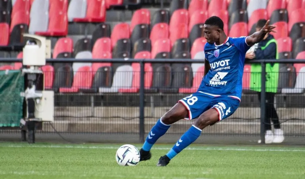 US Concarneau. Avec Paro et Sinquin : découvrez la dernière compo de la ...