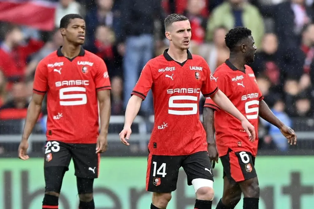 Reims - Stade Rennais. Omari de retour, vers un milieu à trois chez les ...