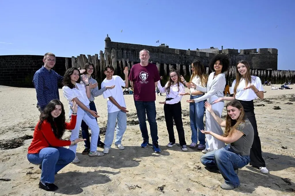 Le prix Ouest-France Étonnants Voyageurs à l’émouvant Velibor Colic ...
