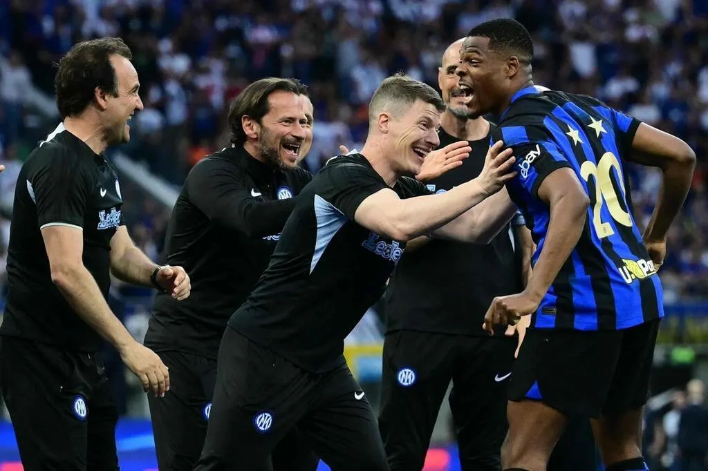 VIDÉO. L’Inter Milan célèbre son titre à San Siro avec un incroyable ...