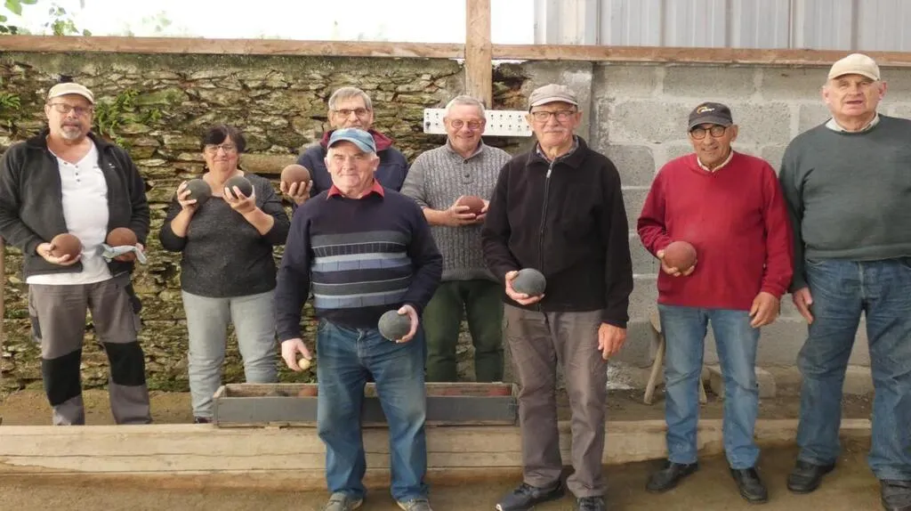 Saint-Père-en-Retz. La boule nantaise, une passion dévorante - La Baule ...