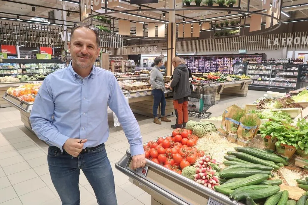 Beaufort-en-Anjou. Intermarché et sa galerie en pleine rénovation ...