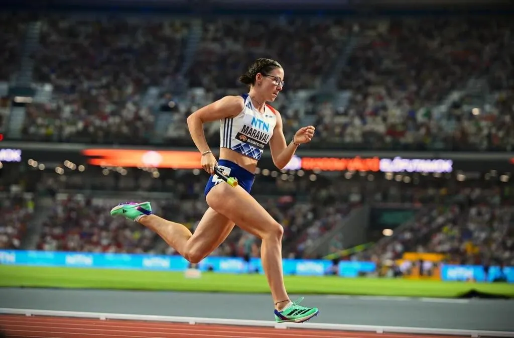 JO 2024 - Athlétisme. Louise Maraval explose le chrono, « elle entre ...