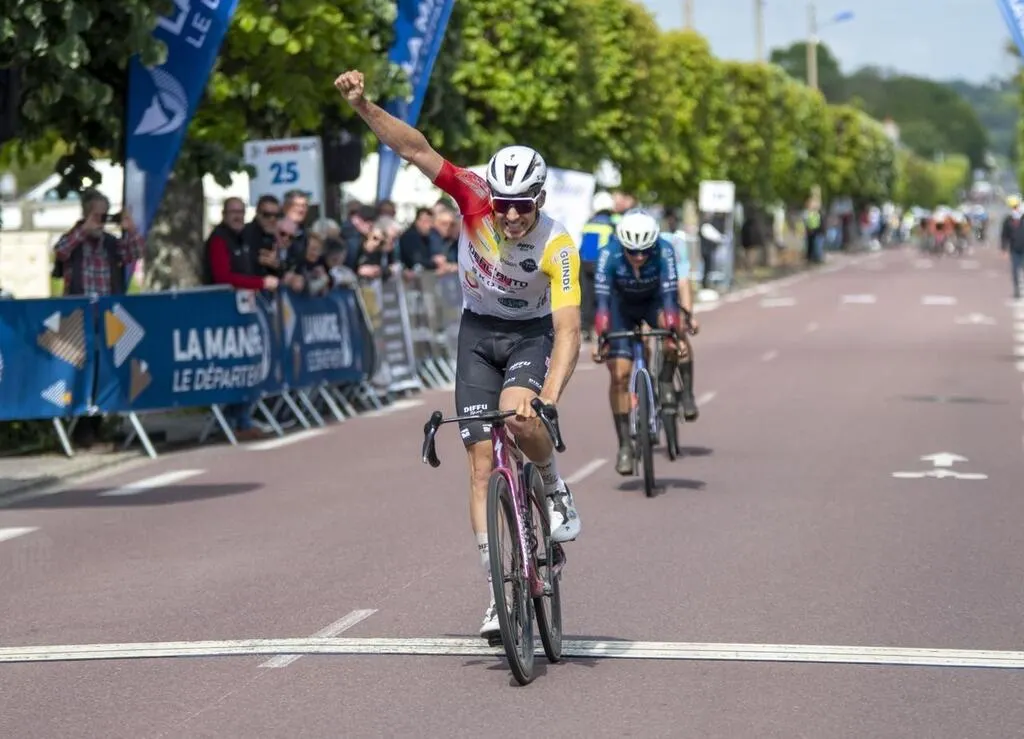 Cyclisme. Tour de la Manche : Ilan Larmet brille encore sous le soleil ...