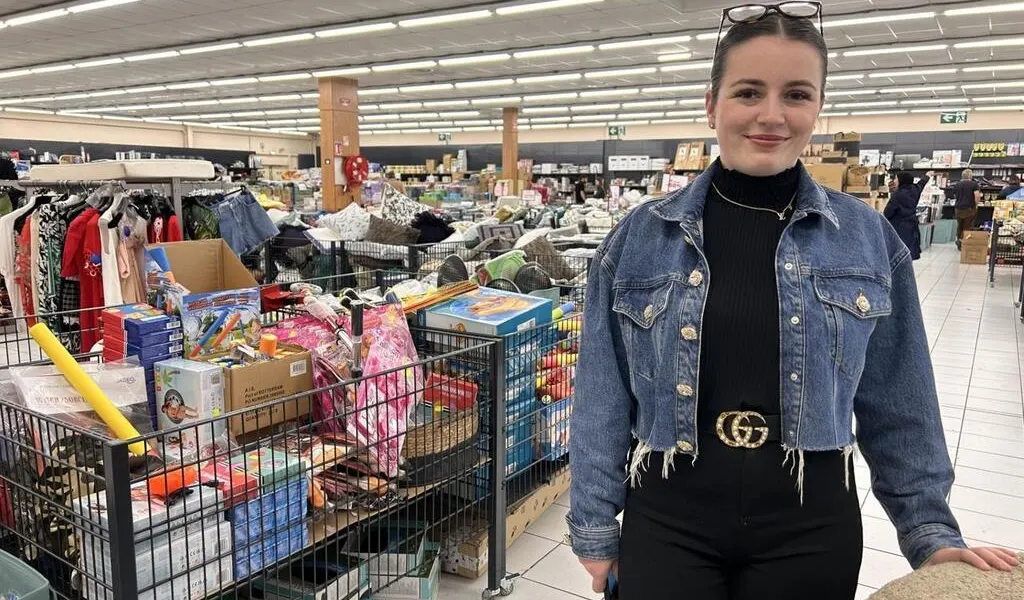 Au nord du Mans. Un nouveau destockeur, Maxxilot, a ouvert ses portes ...