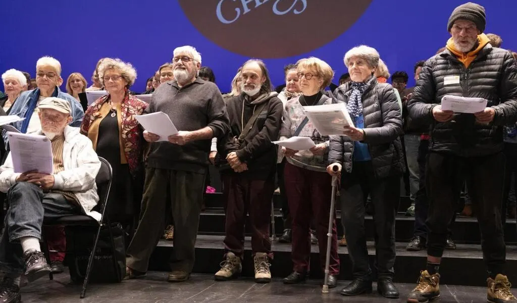 Molac. Une chorale composée de sans-abri chante pour Tyfenn - Pontivy ...