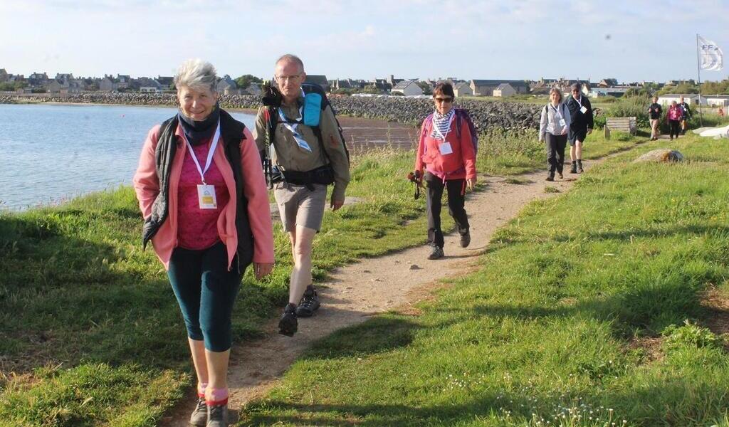 Pour la première Ronde du Cotentin, un millier de randonneurs a ... Pour la première Ronde du Cotentin, un millier de randonneurs a ...