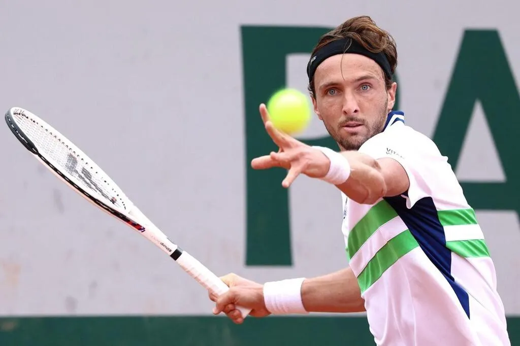 Roland-Garros. Arthur Rinderknech franchit le cap du premier tour face ...
