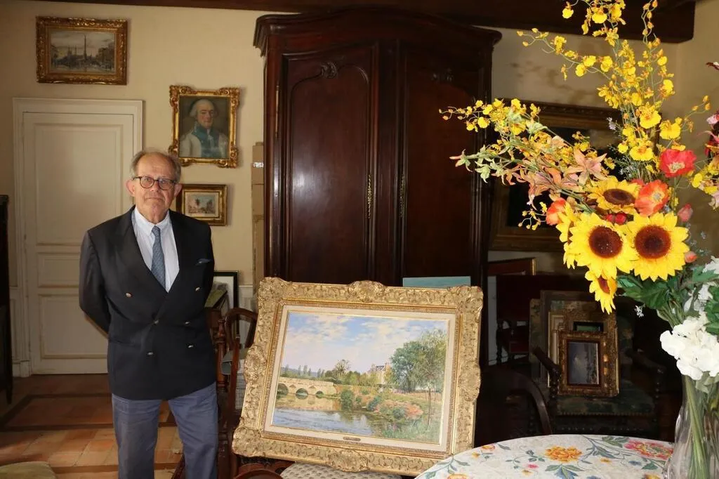En Sarthe, 300 tableaux et du mobilier mis aux enchères dans une maison ...