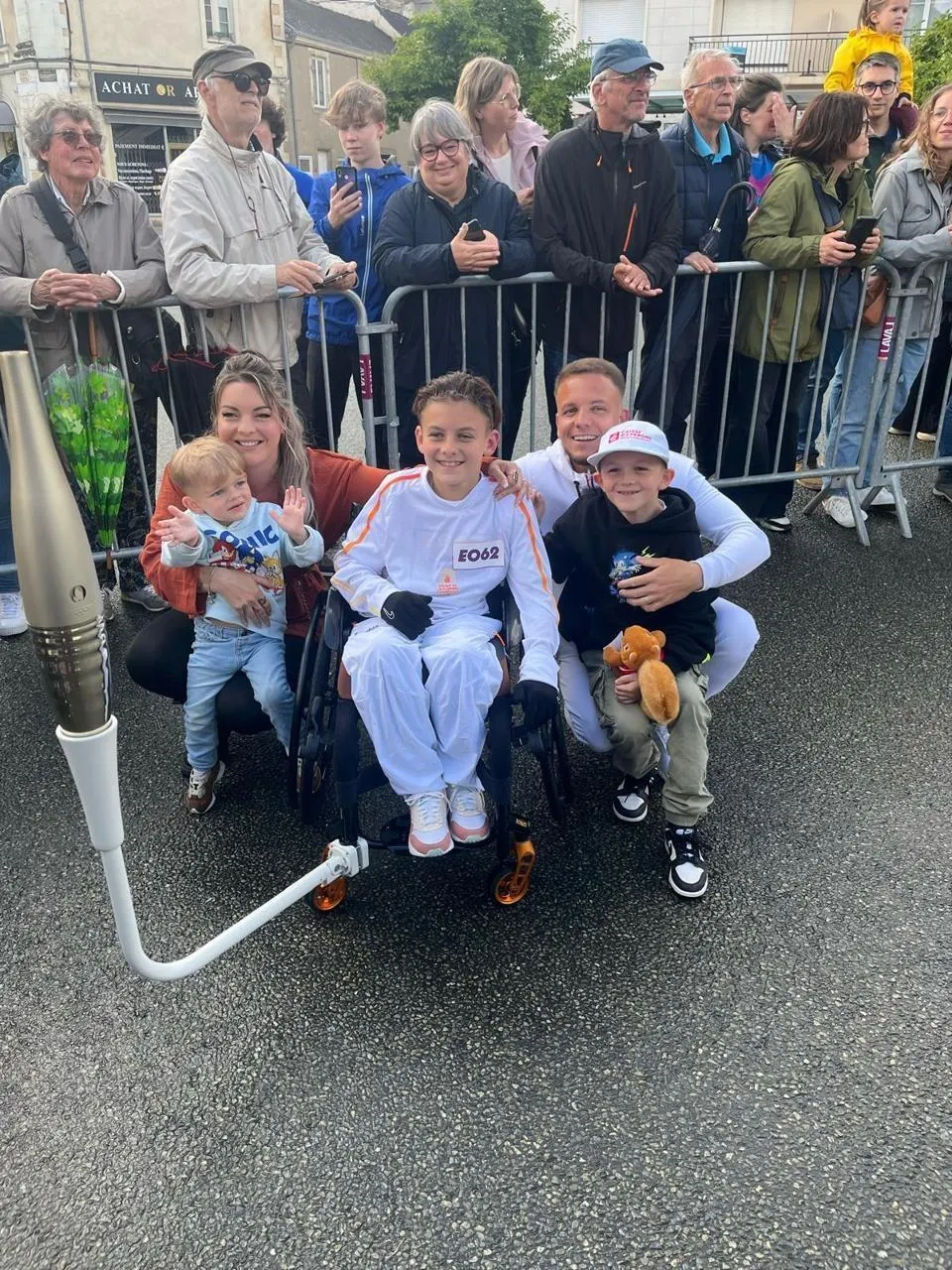 JO 2024. Idriss Capel, 11 ans, et espoir handisport, a porté la flamme ...