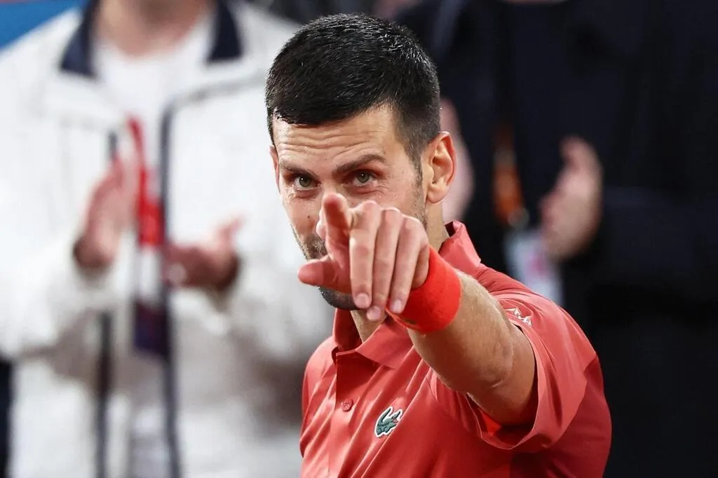 Roland-Garros. Novak Djokovic égale un record de Roger Federer, avant de le dépasser en 8es ...