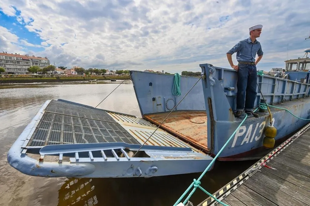 Ils bataillent pour sauver ce bateau historique, emblème du Débarquement de Normandie - La Roche ...