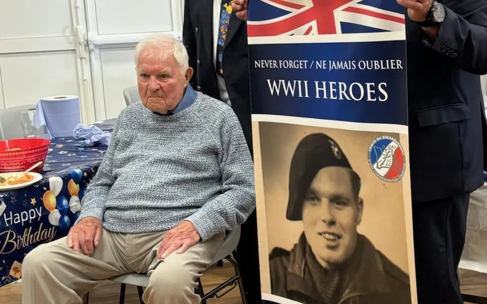 Dennis Donovan, vétéran anglais, fête ses 100 ans à Langrune-sur-Mer ...