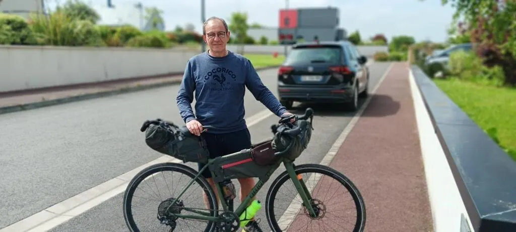 Depuis Luc-sur-Mer, Philippe Quinton va rejoindre le nord du Portugal à ...