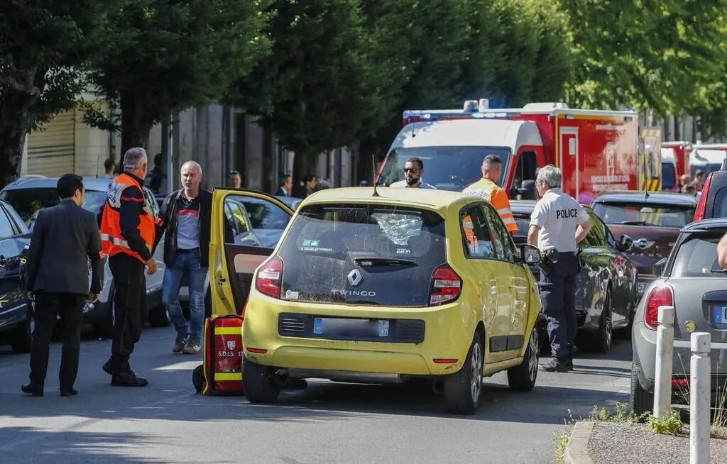 Enfants à vélo renversés à La Rochelle : une enfant en état de mort ...