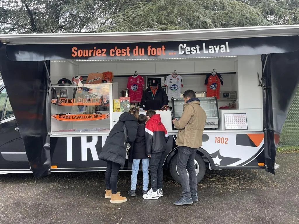 À Laval, le « foot truck » du Stade lavallois va « dealer » des cookies ...