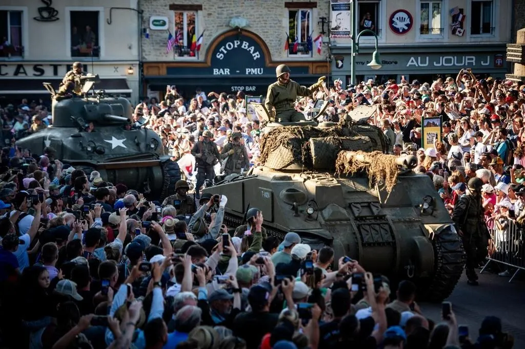 80 ans du Débarquement. Dernier tour de piste pour rendre hommage aux vétérans à - Saint-Lô ...