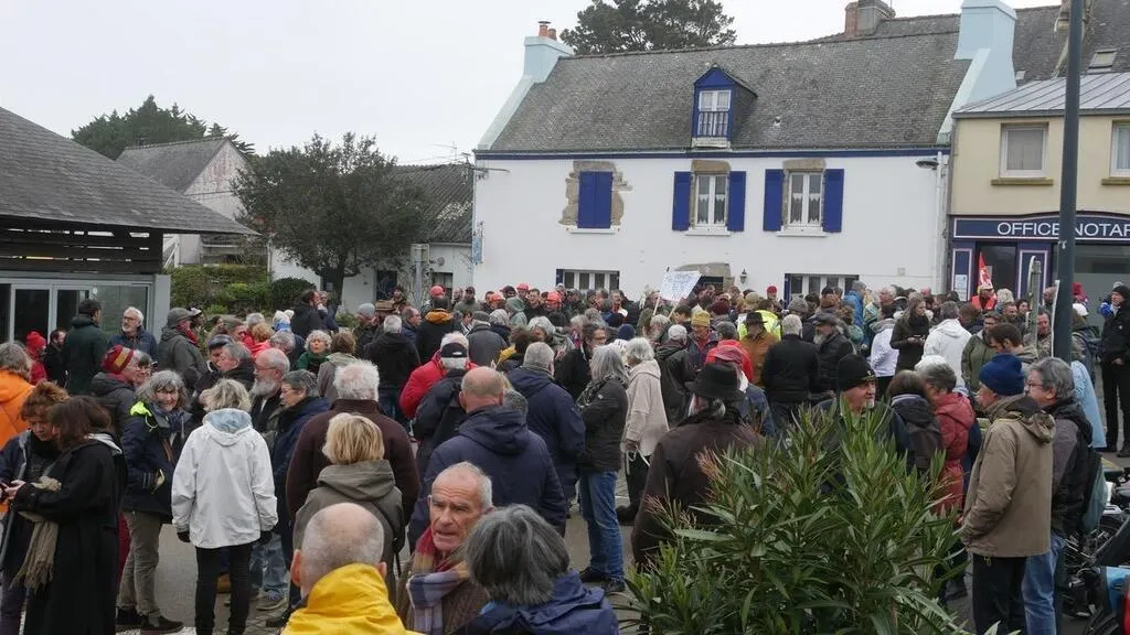 Législatives. Une manifestation contre l’extrême droite place du Marché ...