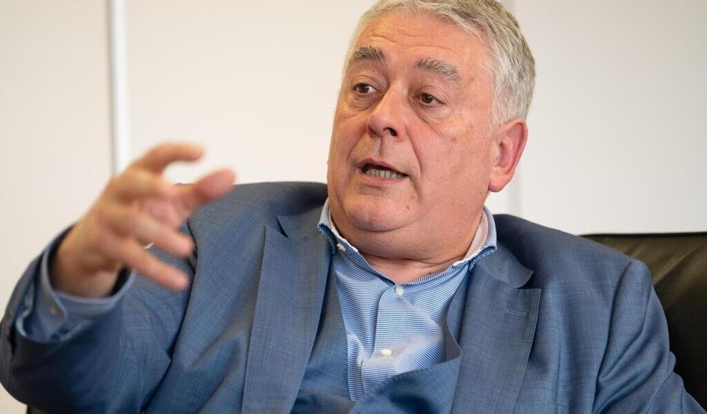 Législatives. Le maire de Cholet Gilles Bourdouleix est candidat, avec ... Législatives. Le maire de Cholet Gilles Bourdouleix est candidat, avec ...