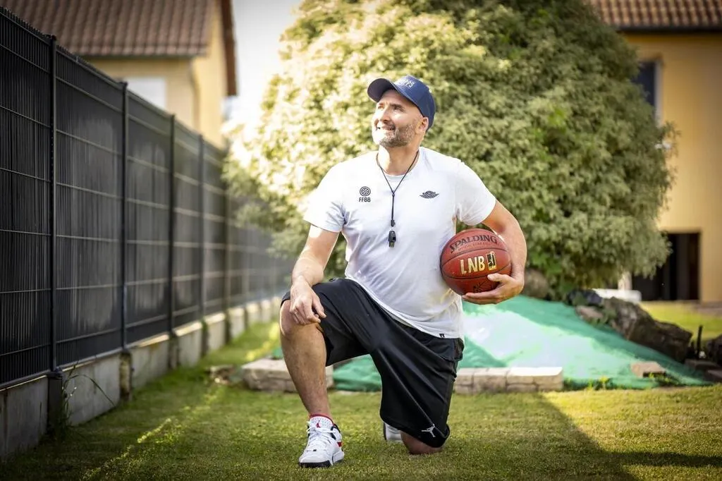 Basket. L’arbitre manceau Sébastien Bourgeois siffle la fin du match ...