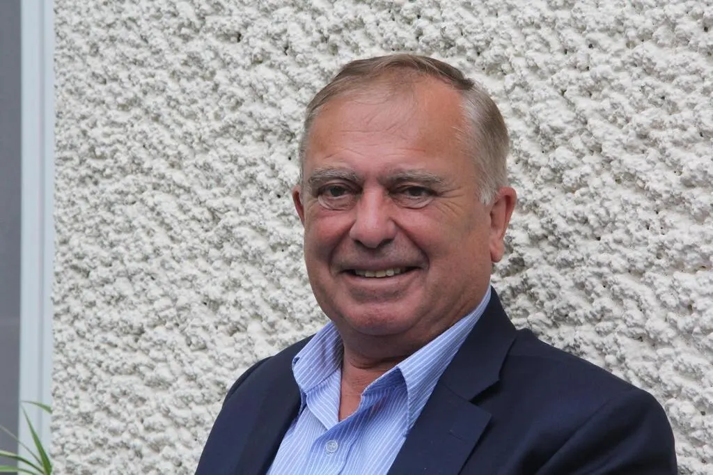 Pour le Modem Xavier Coiffard à Cholet, Gilles Bourdouleix « candidat de la honte » - Cholet ...