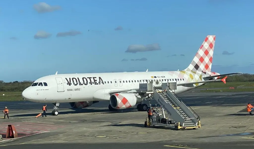 Volotea lance deux nouvelles destinations depuis Nantes - La Roche sur ...