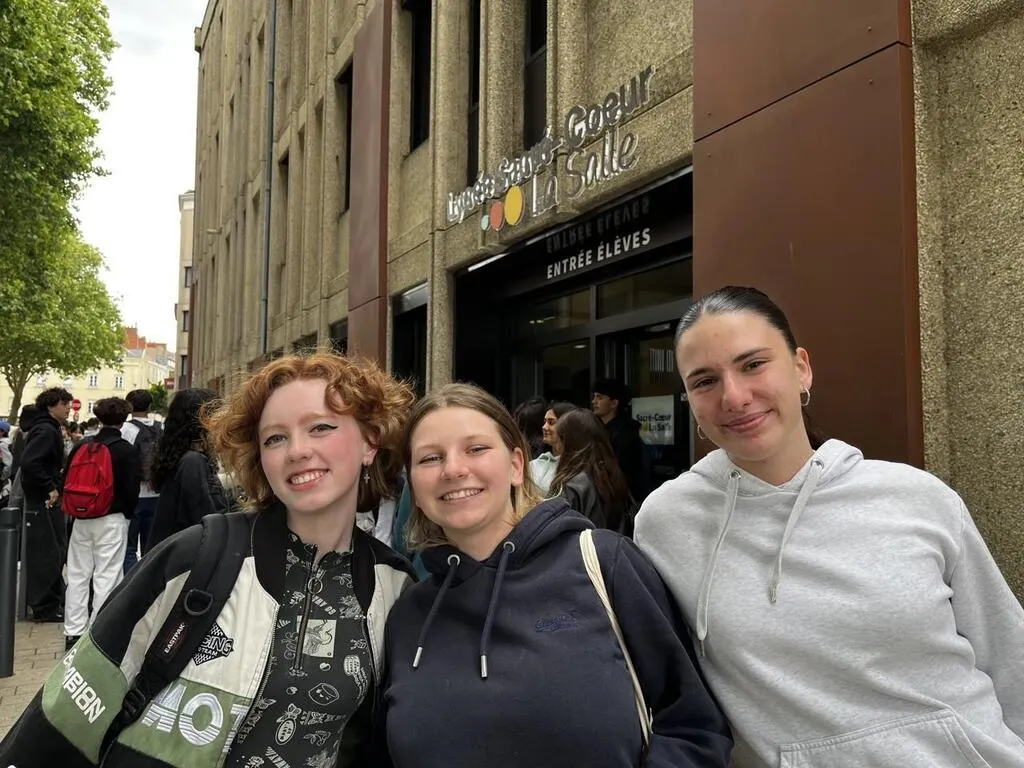 « C’est un soulagement » : ces trois bachelières angevines viennent de ...