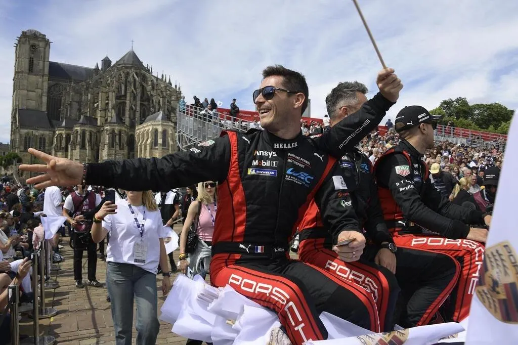 EN IMAGES. 24H du Mans : des milliers de spectateurs dans les rues pour ...