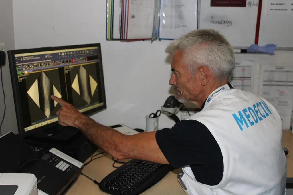 À l’hôpital de Vannes, l’intelligence artificielle assiste les blouses ...