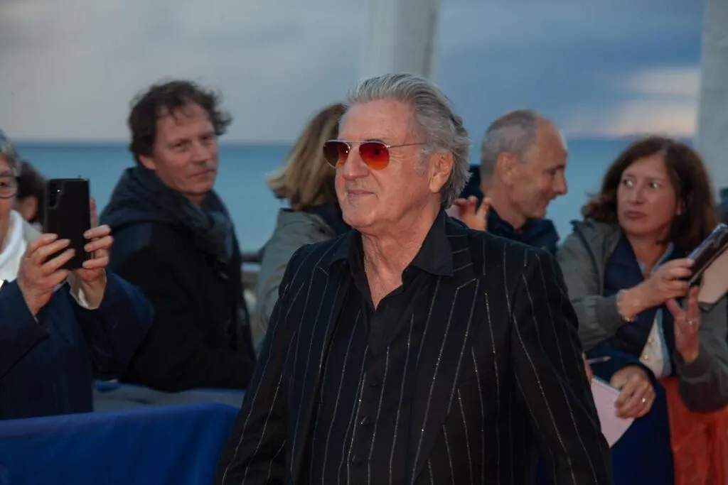 « Le romantisme est un état d’esprit » : l’acteur-réalisateur Daniel ...